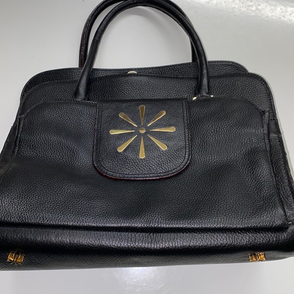 Isaac Mizrahi | Bags | Womens Isaacmizrahilive Purse Black Gold Color ...